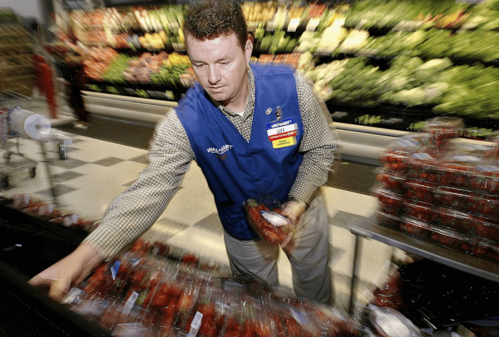 Walmart Flashes a Warning Sign to the Entire Consumer Economy - News